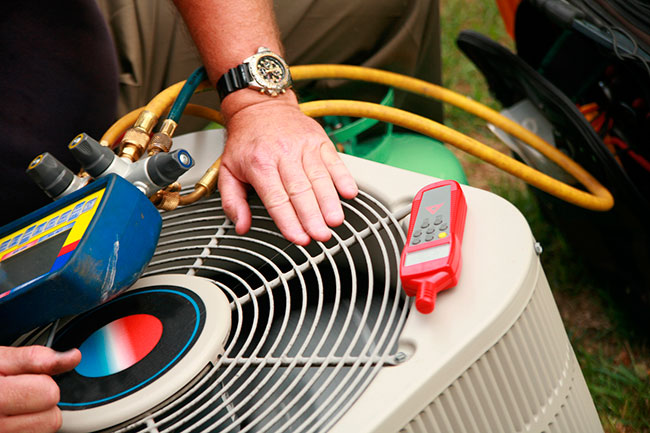 Key Signs You Need Air Conditioning Service | Custom Air and Heat Inc.